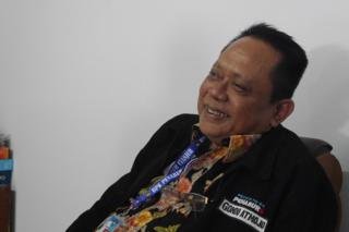 Perda syariah di Indonesia: antara kearifan lokal, politik elektoral ...